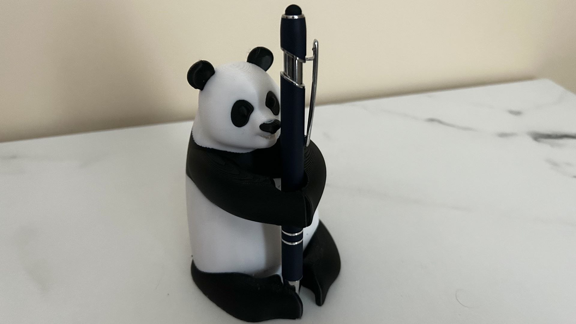 Cute Panda Holder Helper 3D - TurboSquid 2136497