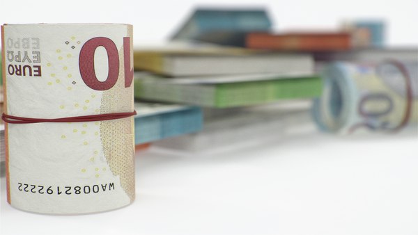 Realistic pile of Euro banknote bills stacks 3D 모델 - TurboSquid 1970184