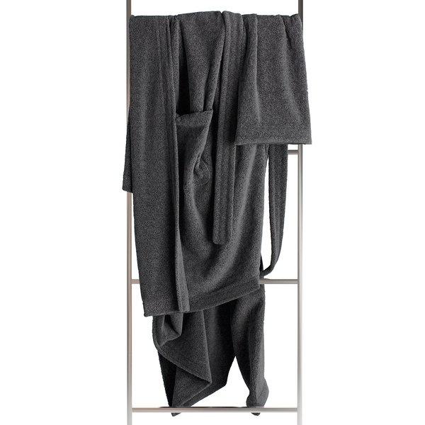 3D Bathrobe Hanging Set 08 - TurboSquid 2005471