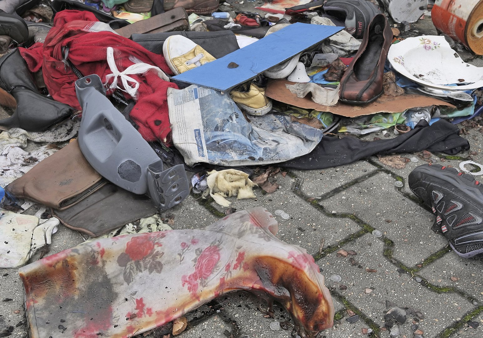 Clothes Shoes Garbage 3D - TurboSquid 1654184