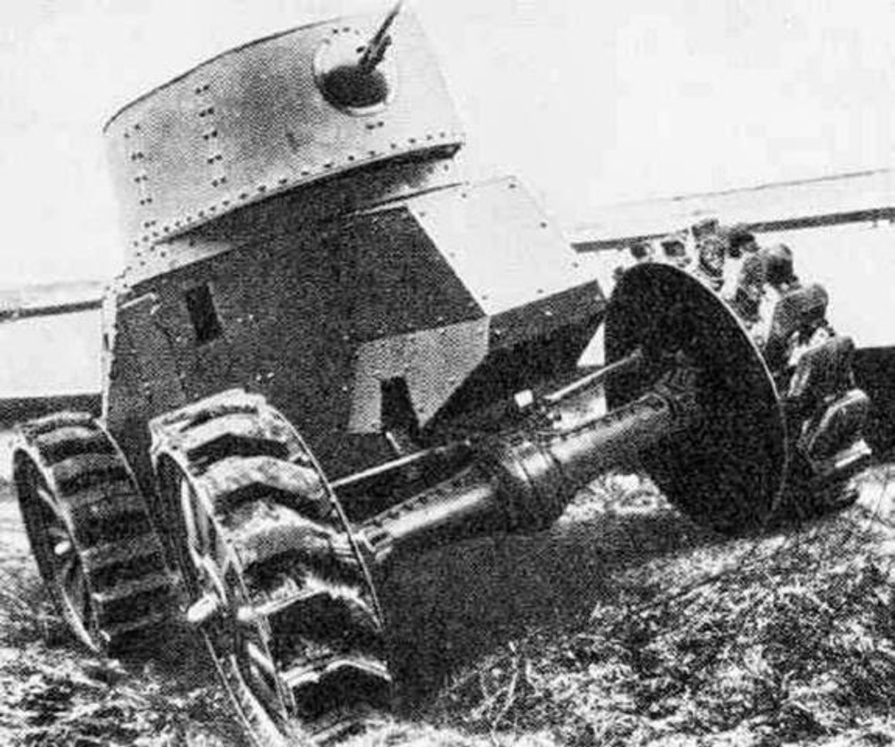 Ansaldo-pavesi Wheeled Tank Modello 3d Model