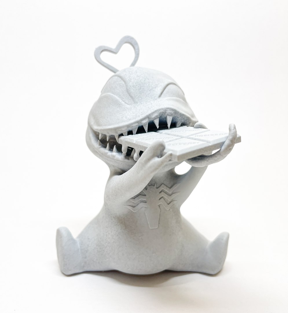 3D Model An Alien Baby With A Chocolate Bar - TurboSquid 2304988