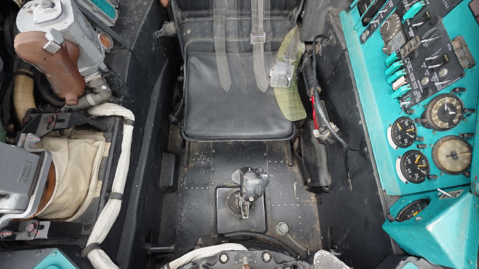 3D Model Mi-24 Pilot Gunner Photogrammetry Scan - TurboSquid 2179464