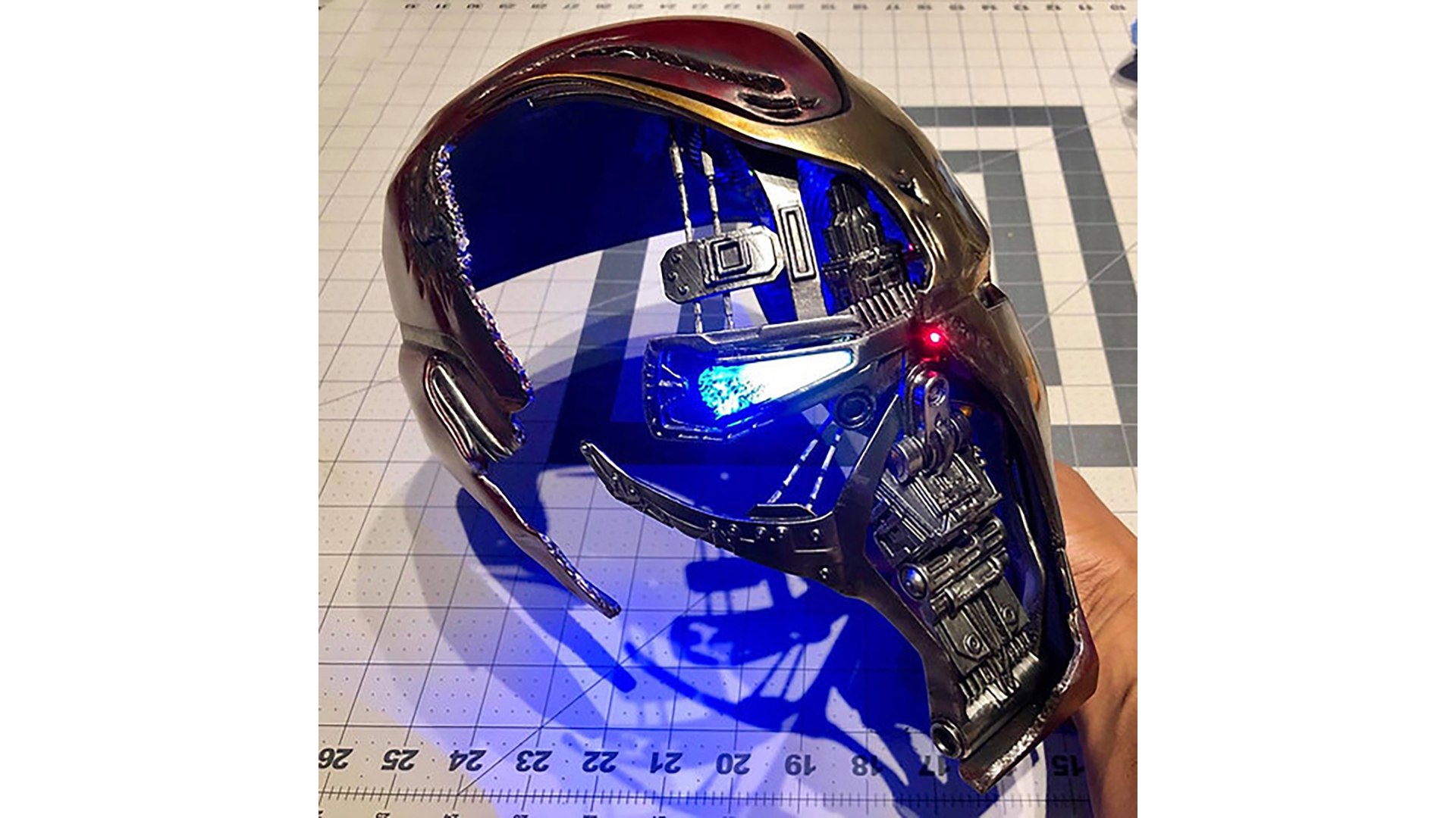 3D Iron Man Mark L MK 50 Damaged Smashed Helmet Endgame 3D Model Ready ...