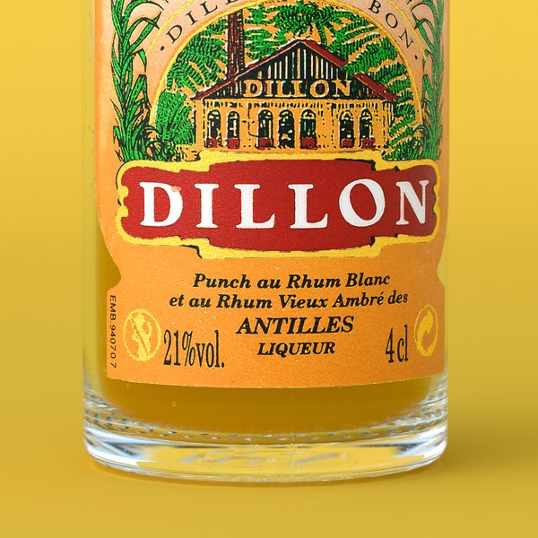 3D 4cl dillon rum bottle - TurboSquid 1174269