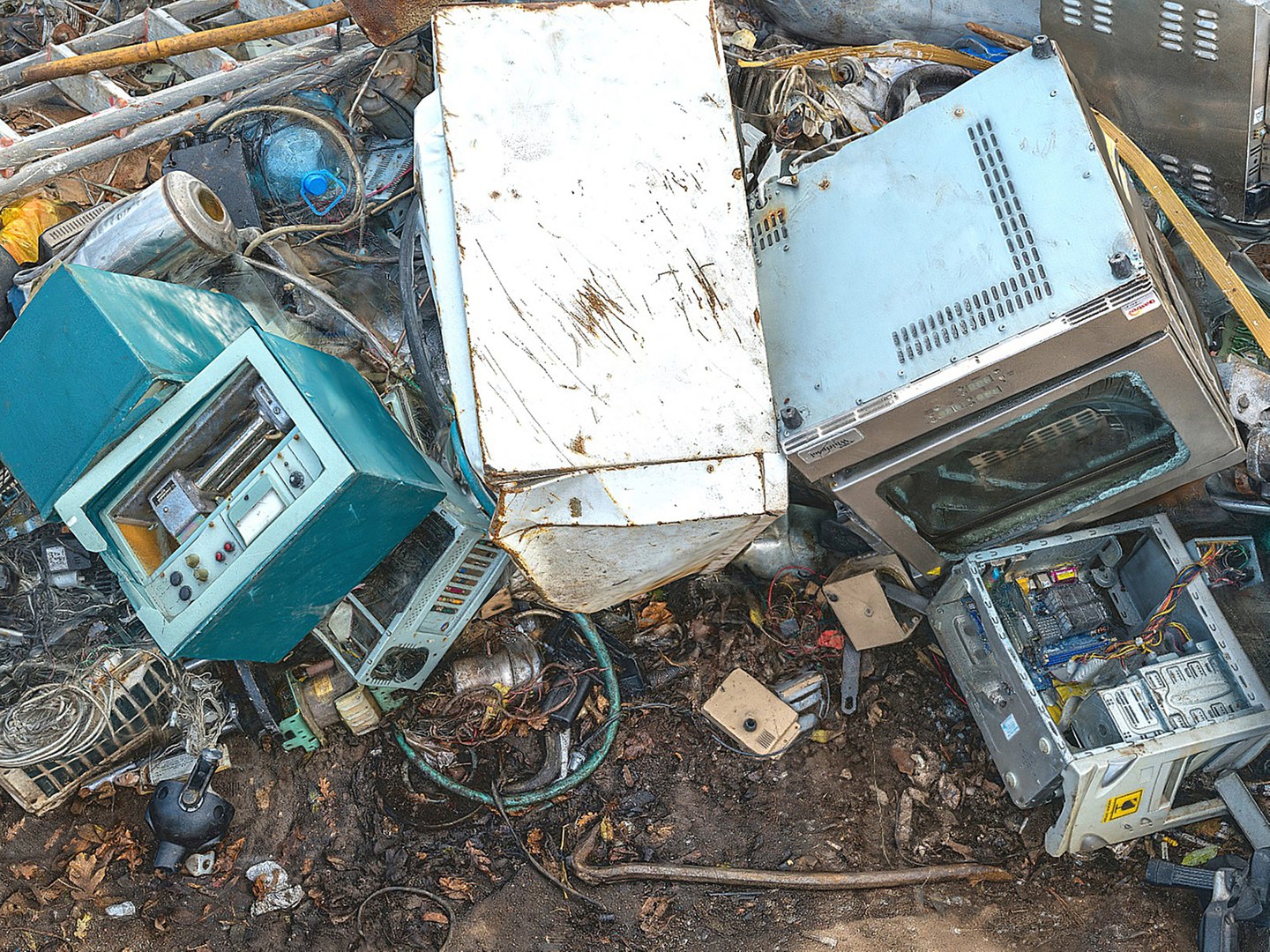 3D Garbage Metal Scrap Scan 16K Model - TurboSquid 2284369