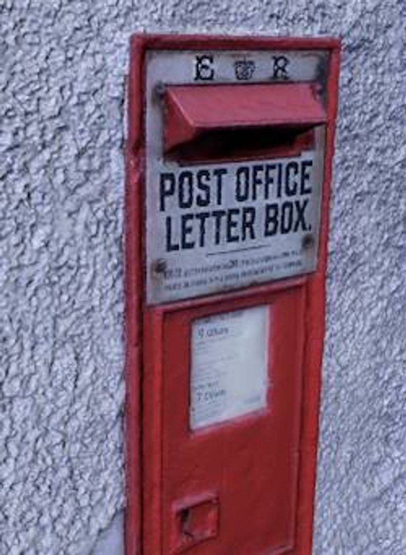 Realistic Royal Mail Post Box 3d Dxf