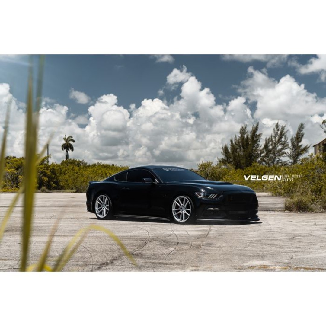 3D Velgen Wheels Lightweight Series VF5 Wheel Gloss Silver - TurboSquid ...