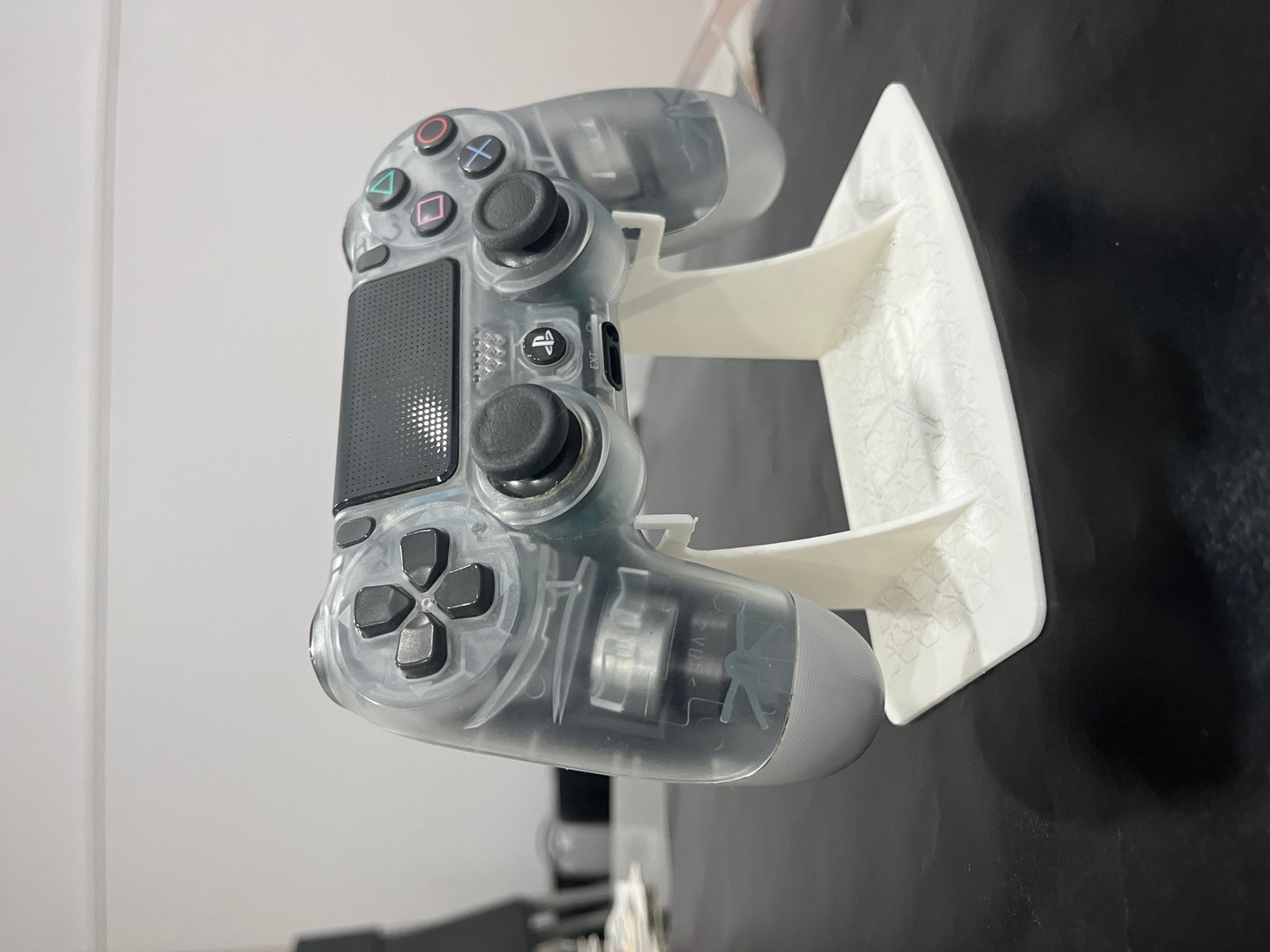3D PS4 Controller Stand - TurboSquid 2113114