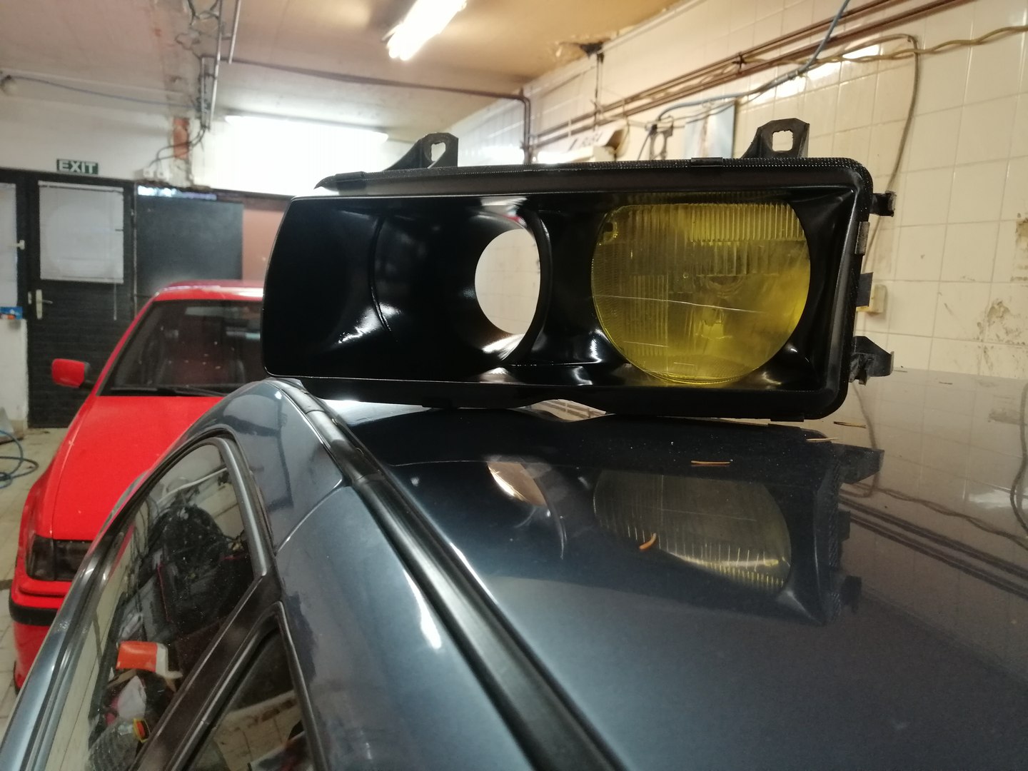 3D Model BMW E36 Headlight Cover - TurboSquid 2290224